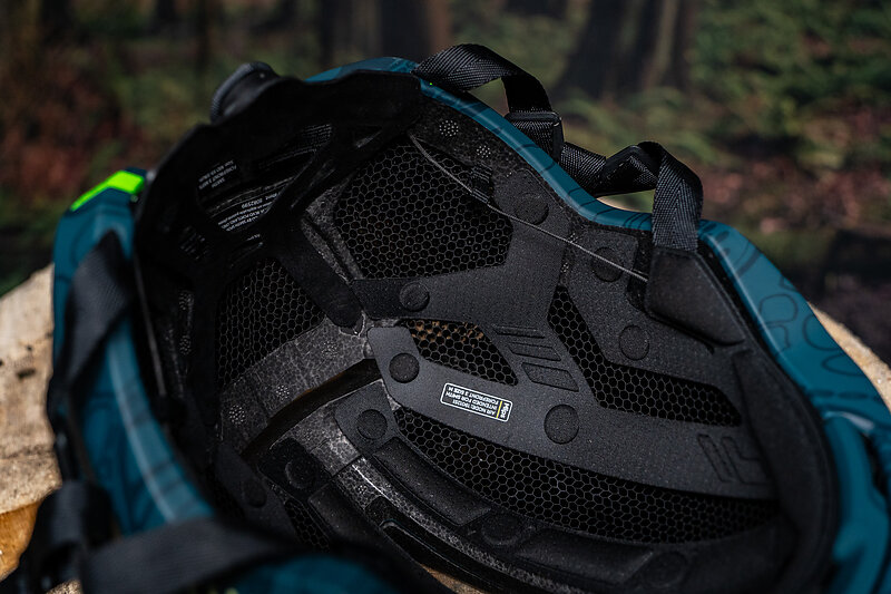 Helmet Review | Smith Forefront 3 and Hardline Helmets | Freehub Magazine